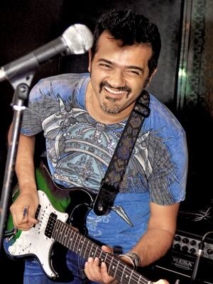 Ehsaan says "Music is all around us!"
