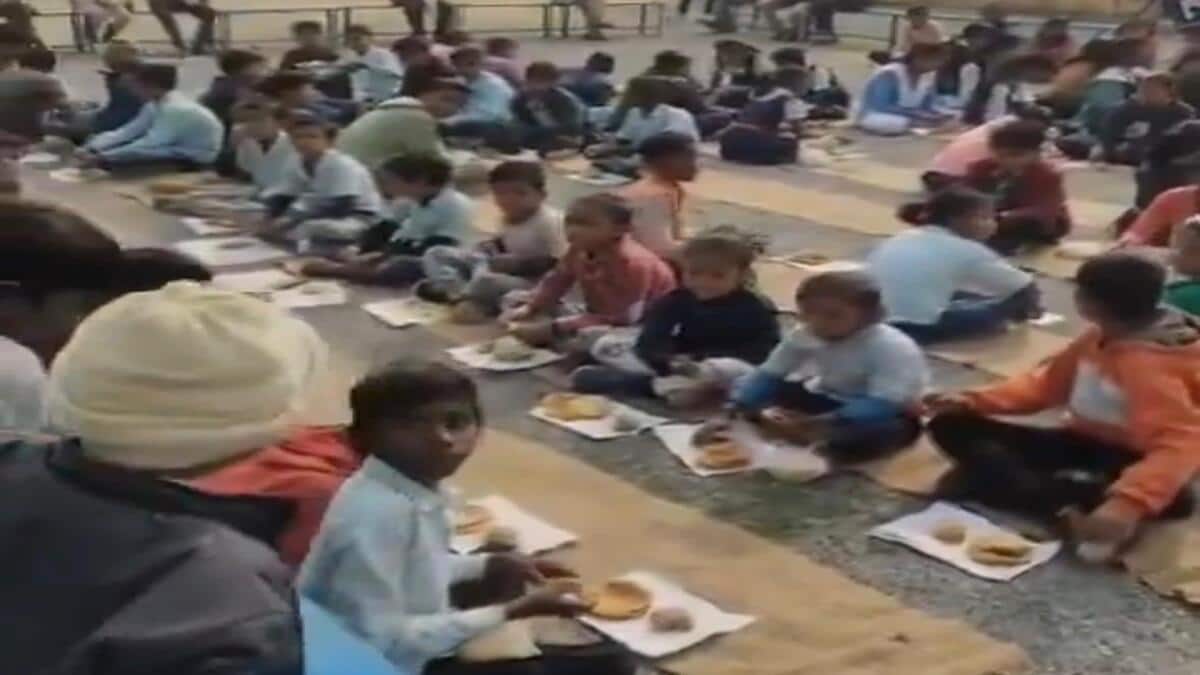 Midday meal row in Maihar; school children served republic day special ...