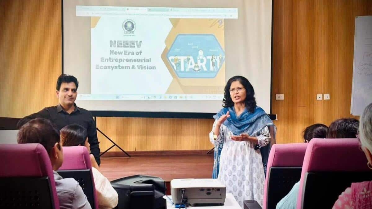 Delhi government schools students showcase AI and startup ideas at ...