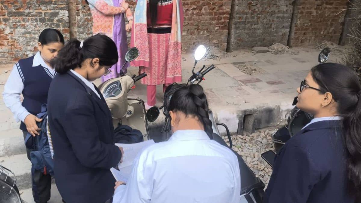 CBSE 10th Admit Card 2026 (Out) LIVE: 2nd exam hall ticket link at cbse ...