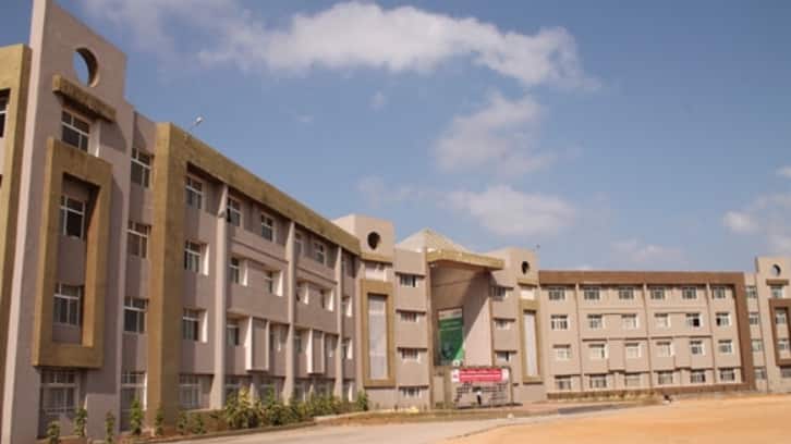 Guru Nanak Institutions Technical Campus (GNITC) Ibrahimpatnam Genuine ...