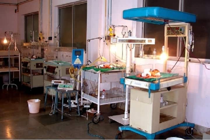 Sri Devaraj URS Medical College, Kolar: Admission, Fees, Courses ...