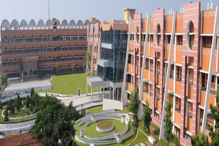 Top Colleges in Chennai 2023 – Courses, Fees, Admission, Rank