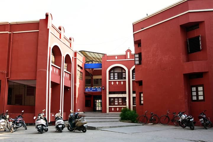 Top Government Commerce Colleges in Ahmedabad 2022 – Courses, Fees ...