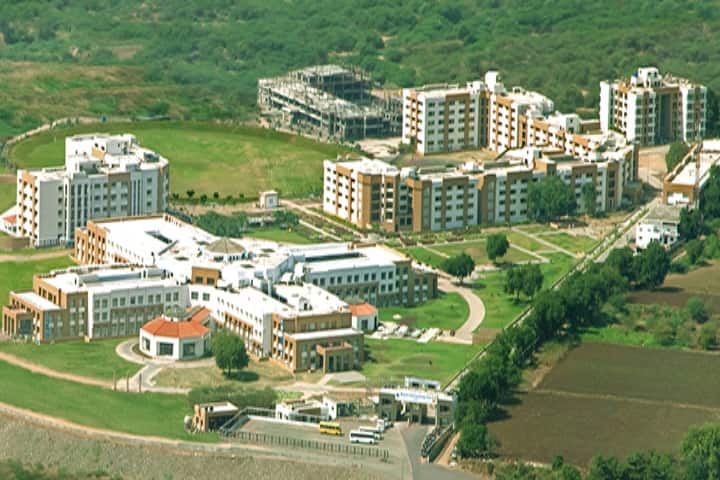 Top Textile Engineering Colleges in India 2022 – Courses, Fees ...