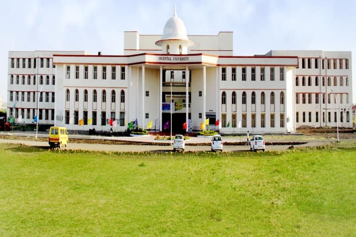 Top Computer Science Engineering Colleges in Indore 2022 – Courses ...