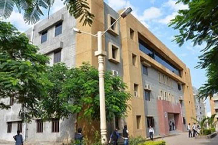 Top BAMS Colleges in Gujarat 2022 – Courses, Fees, Admission, Rank