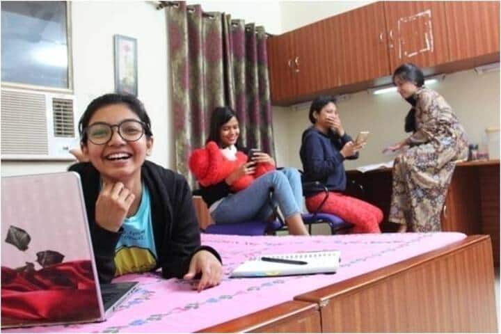 Amity University, Greater Noida Campus: Admission, Fees, Courses ...