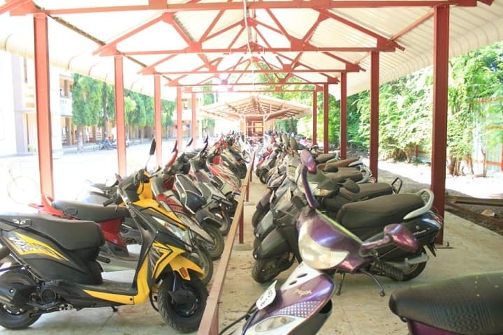 Top Renewable Energy Colleges in India 2022 – Courses, Fees, Admission ...