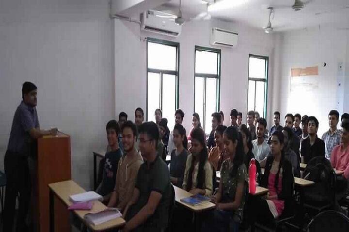 COMM-IT Career Academy, Awadh Centre of Education, New Delhi: Admission ...