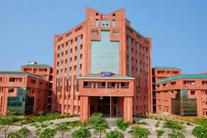 Sharda University: Admission, Fees, Courses, Placements, Cutoff, Ranking