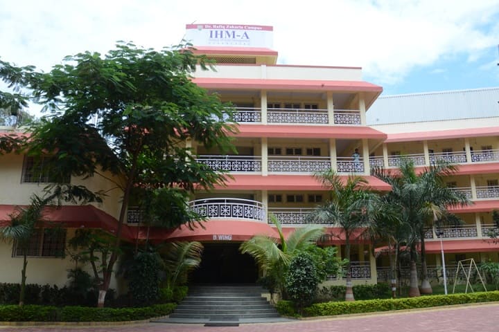 Top Hotel Management Colleges in India 2022 – Courses, Fees, Admission ...