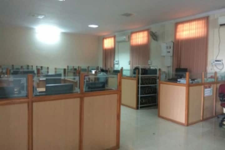 Andhra Polytechnic College, Kakinada: Admission, Fees, Courses ...