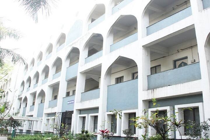 MCE Society's Institute of Pharmacy, Pune: Admission 2021, Courses, Fee ...