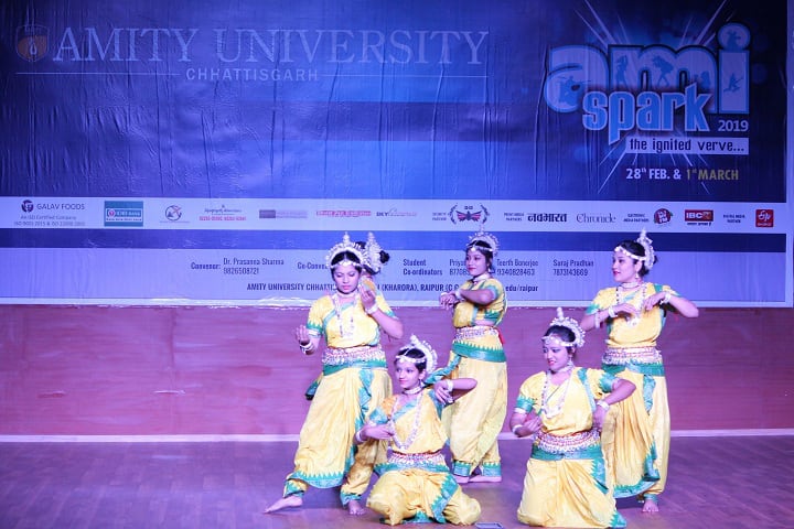 Amity University, Raipur: Admission, Fees, Courses, Placements, Cutoff ...