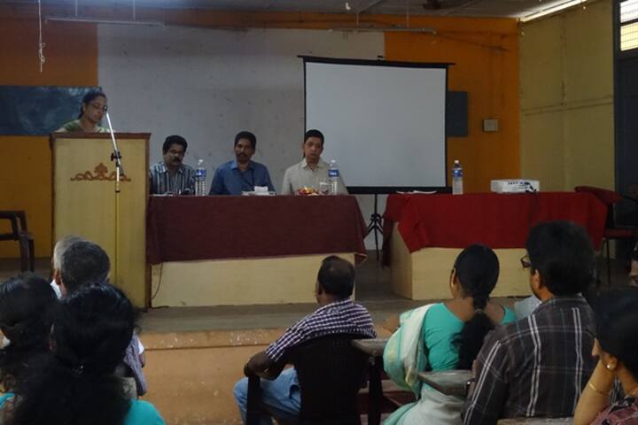 Government Victoria College (GVC) Palakkad: Admission, Fees, Courses ...