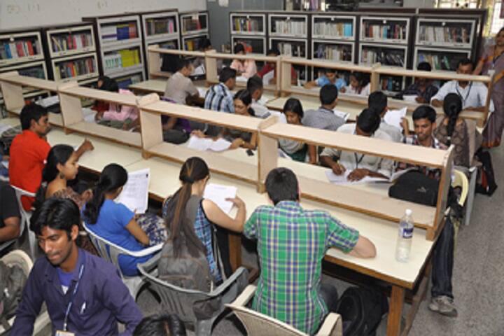 Nowrosjee Wadia College, Pune: Admission, Fees, Courses, Placements ...