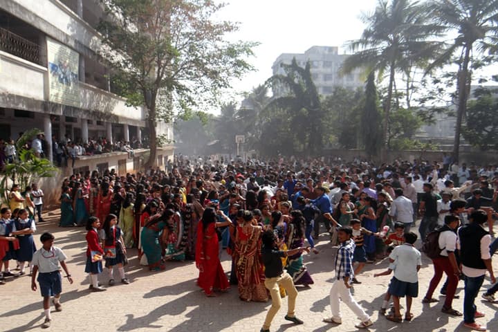 RJ Thakur College of Arts and Commerce, Thane: Admission, Fees, Courses ...