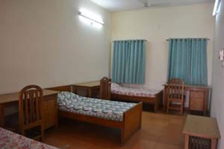 Daly College Business School (DCBS) Indore: Admission, Fees, Courses ...