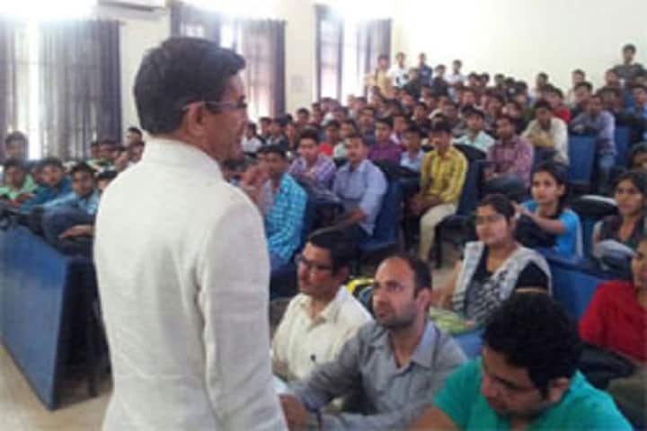 Pt Neki Ram Sharma Government College, Rohtak: Admission, Fees, Courses ...