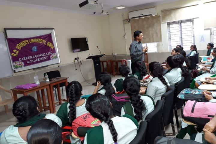 Rama Devi Women's University, Bhubaneswar: Admission, Fees, Courses ...