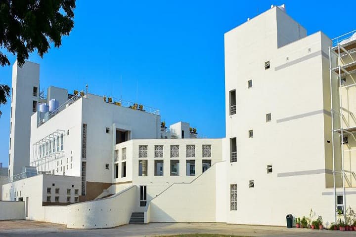 IIPHG Gandhinagar: Admission, Fees, Courses, Placements, Cutoff, Ranking