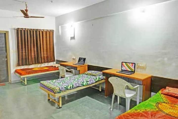Parul Institute of Management and Research, Vadodara: Admission, Fees ...