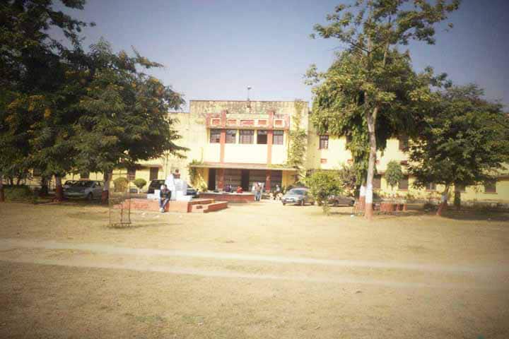 Hewett Polytechnic, Lucknow: Admission 2021, Courses, Fee, Cutoff ...