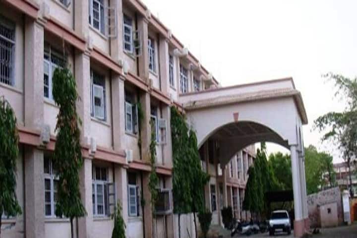 Sri Guru Tegh Bahadur Khalsa College, Jabalpur: Admission, Fees ...