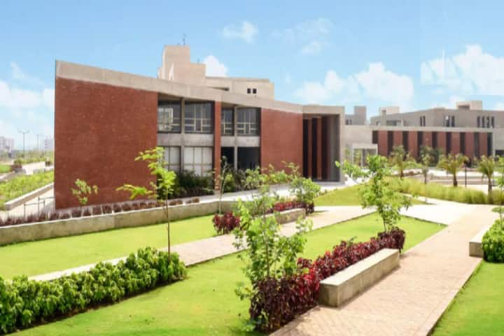 PP Savani University, Surat: Admission, Fees, Courses, Placements ...