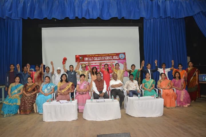 Shri RLT College of Science, Akola: Admission, Fees, Courses ...
