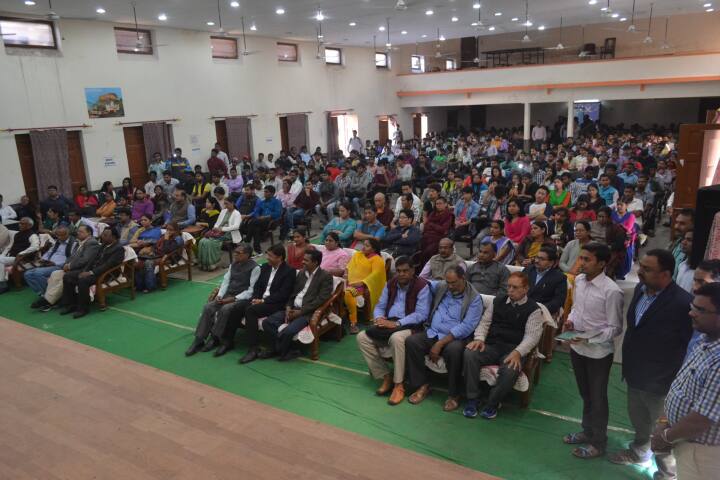 DAV Post Graduate College, Varanasi: Admission, Fees, Courses ...