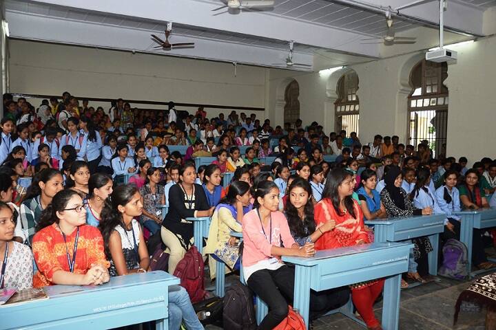 Willingdon College, Sangli: Admission, Fees, Courses, Placements ...