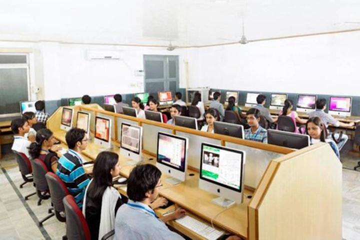 SRM Institute of Science and Technology, NCR Campus, Ghaziabad ...