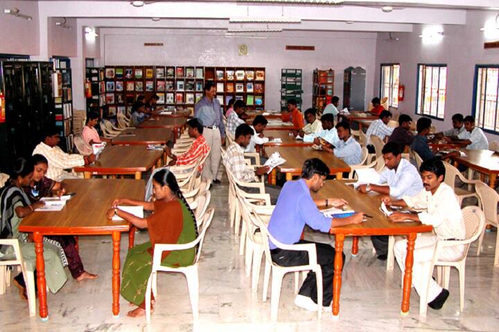 RVS Kumaran Arts and Science College, Dindigul: Admission, Fees ...