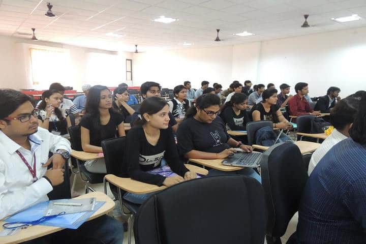 ITM University, Raipur: Admission, Fees, Courses, Placements, Cutoff ...