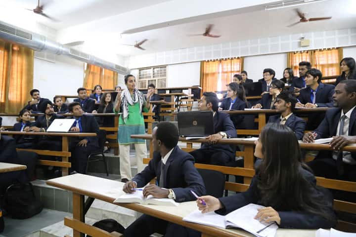 Parul Institute of Technology, Vadodara: Admission 2021, Courses, Fee ...