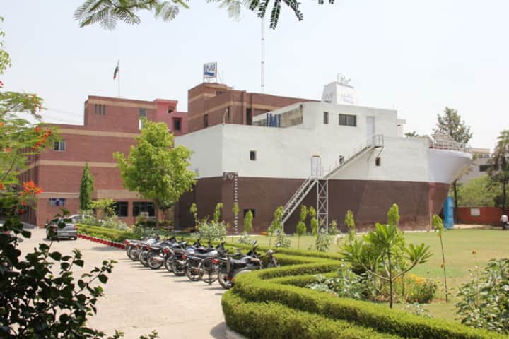 IMI Greater Noida: Admission, Fees, Courses, Placements, Cutoff, Ranking