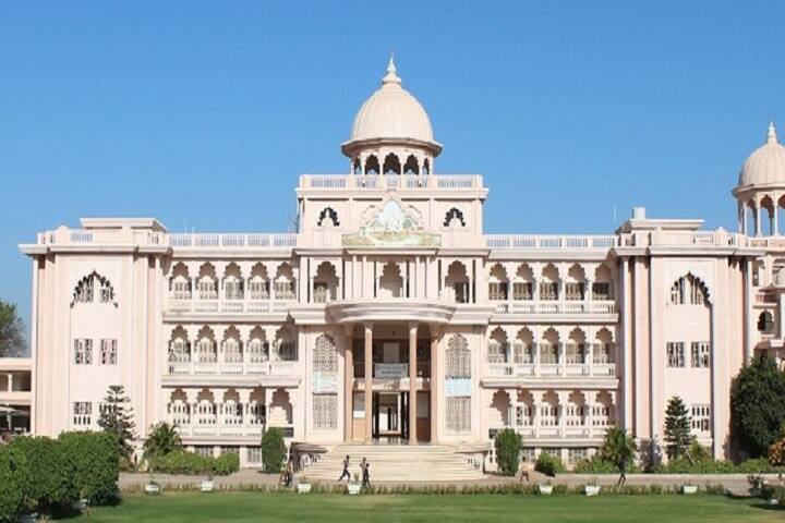 Shree Dharmjivandasji Swami B Ed College, Amreli: Admission, Fees ...