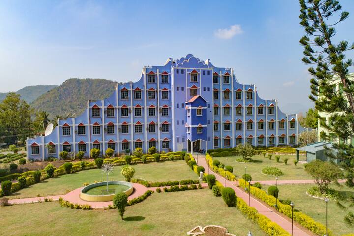 GIET University, Gunupur: Admission, Fees, Courses, Placements, Cutoff ...