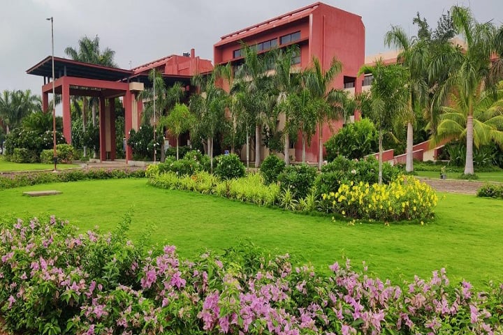 UPL University of Sustainable Technology, Bharuch: Admission, Fees ...