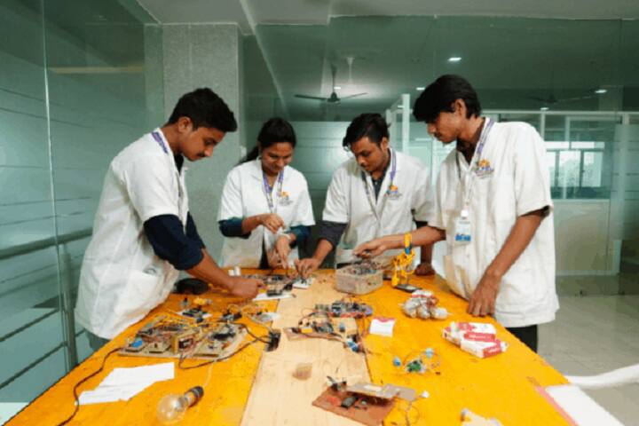 CMR Engineering College (CMREC) Hyderabad: Admission, Fees, Courses ...