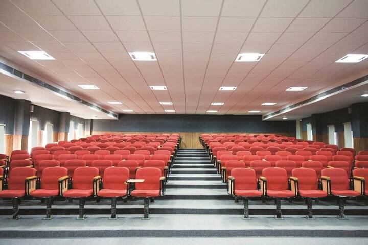 Shivajirao Kadam Institute of Technology and Management (SKITM) Indore ...