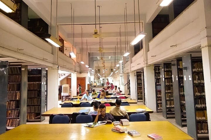 Faculty of Law, Banaras Hindu University, Varanasi: Admission, Fees ...