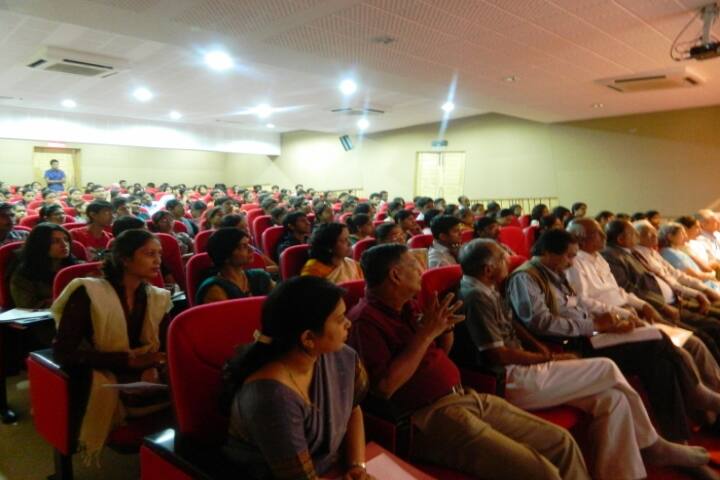 Fergusson College Pune: Admission, Fees, Courses, Placements, Cutoff ...