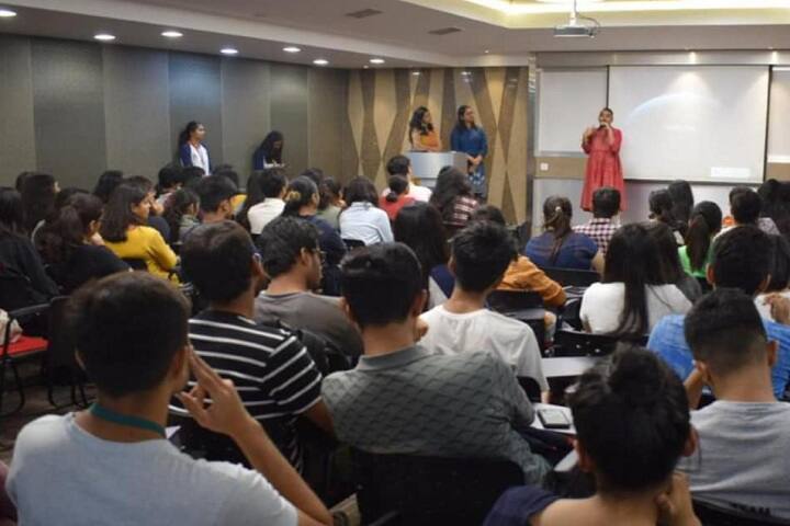 NM College of Commerce and Economics: Admission, Fees, Courses ...