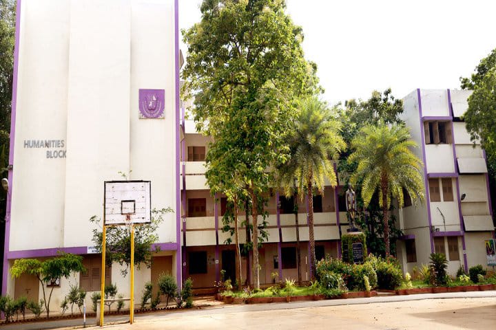Ethiraj College for Women, Chennai: Admission, Fees, Courses ...