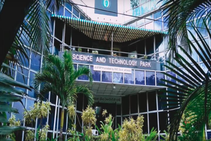 UNIPUNE (Pune University): Admission 2021, Courses, Fee, Cutoff ...