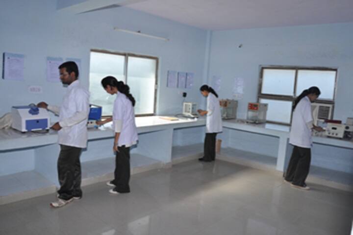 Smt RD Gardi B Pharmacy College, Rajkot: Admission 2021, Courses, Fee ...