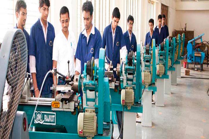 Pune Vidhyarthi Griha's College of Engineering, Nashik: Admission, Fees ...
